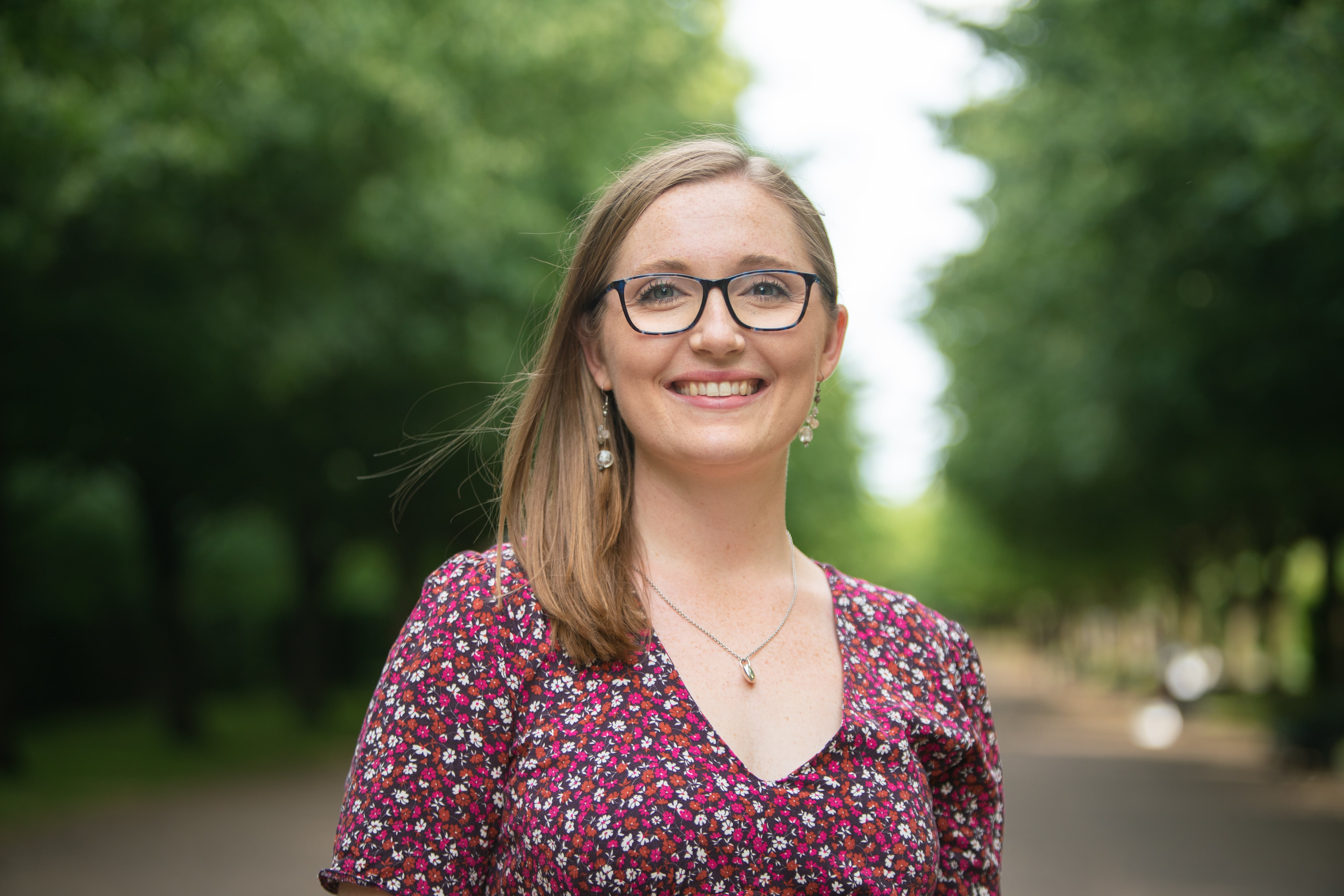 Jess Haig - The Sixteen