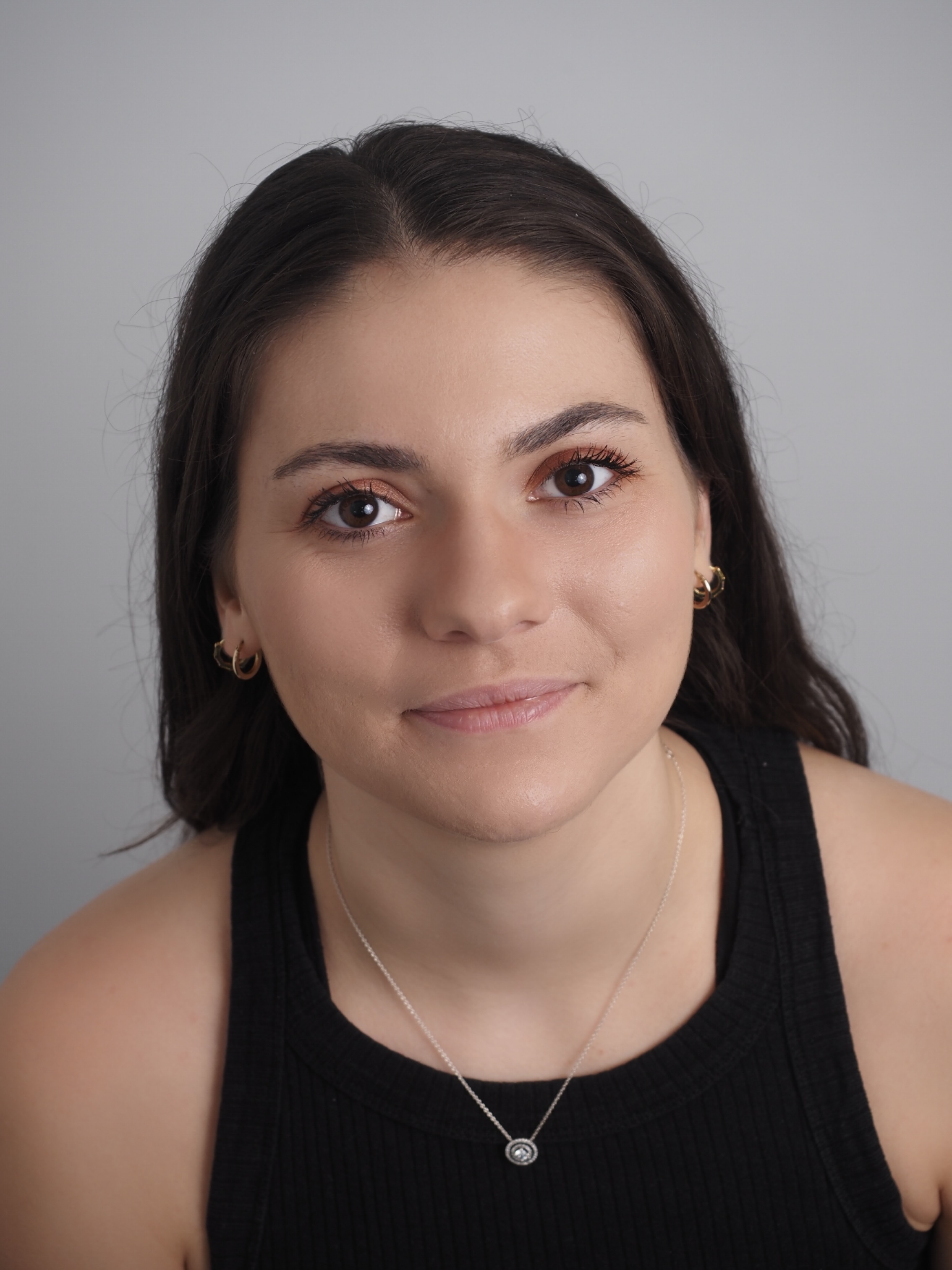 Ella London's Instagram, Twitter & Facebook on IDCrawl